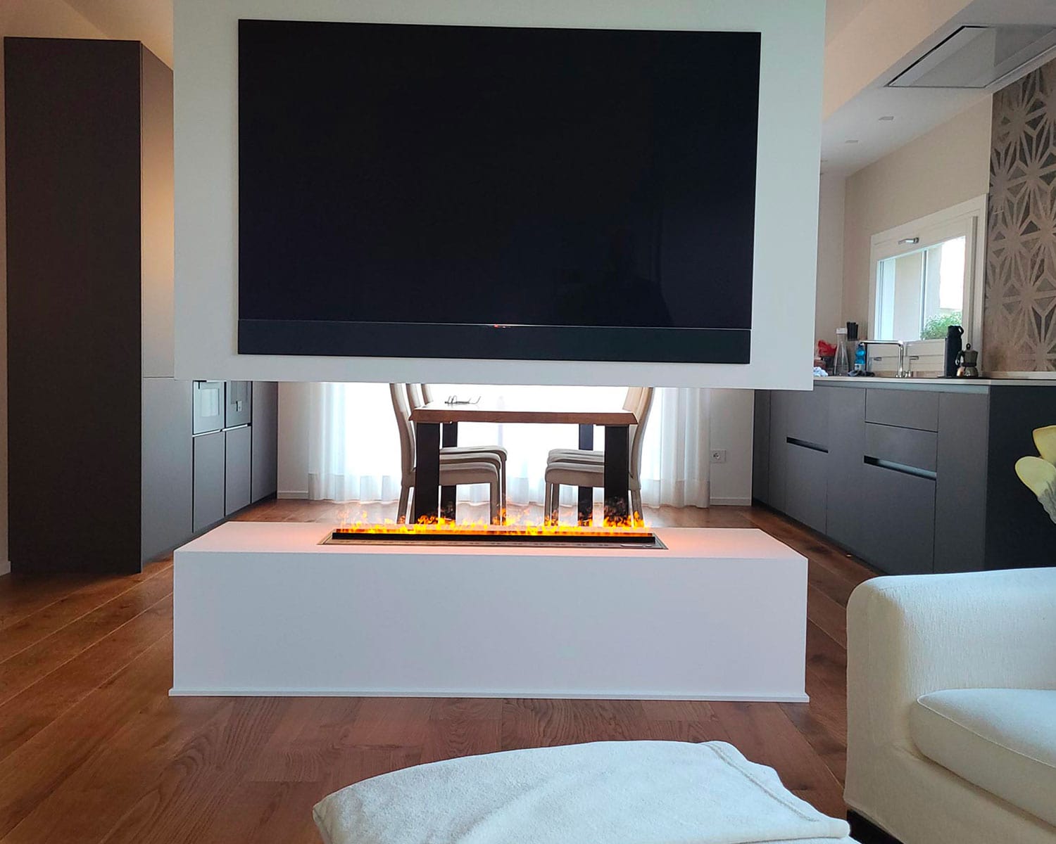 Contemporary Elegance: A Home That Astonishes